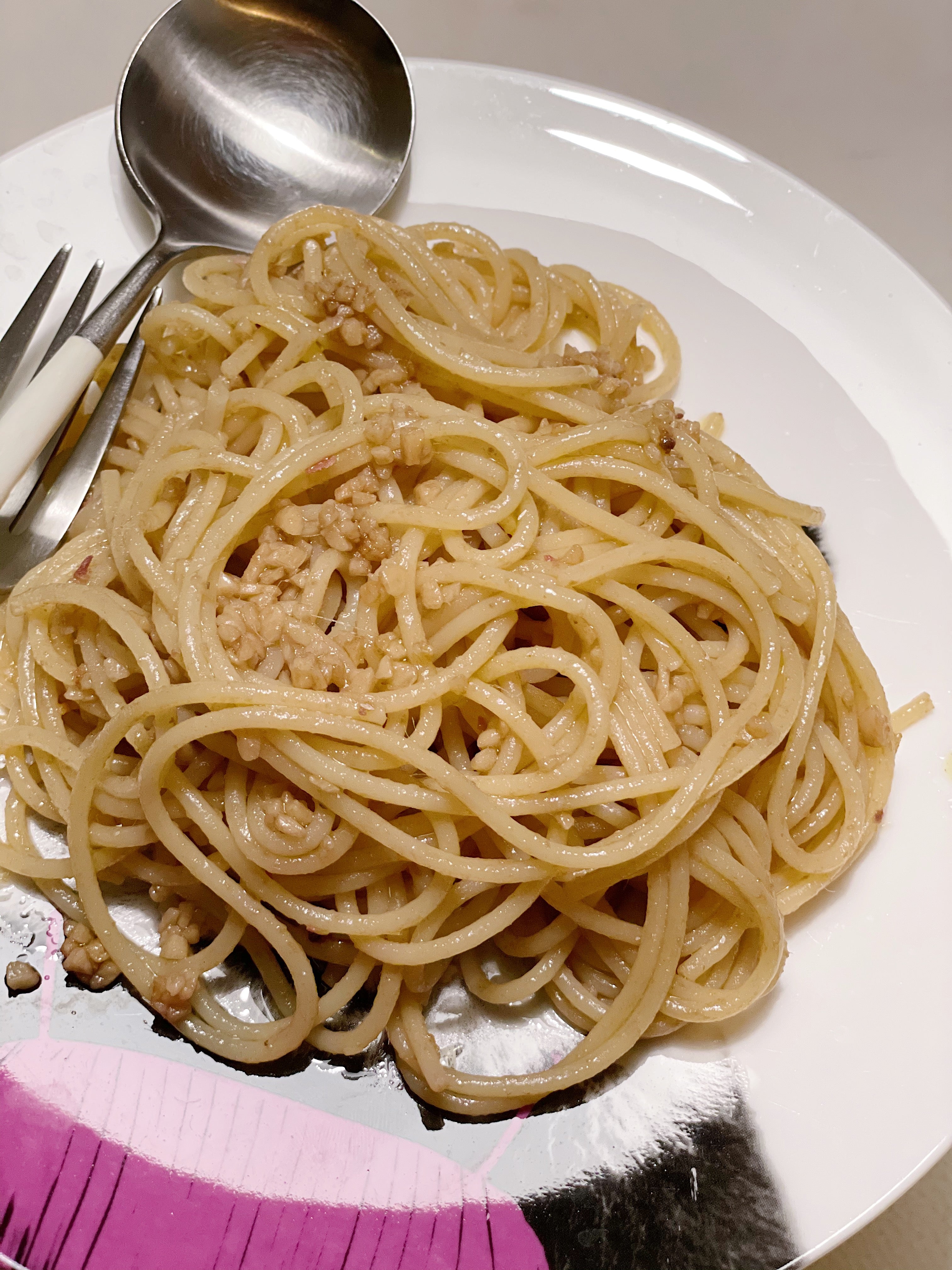 The Best Anchovy Pasta, Ever (4 Ingredients Only) – Zairyo